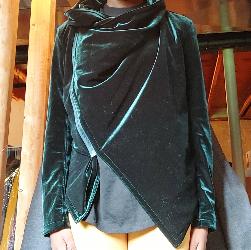 Blank Nyc Fancy Emerald Green Velvet Jacket - Gem